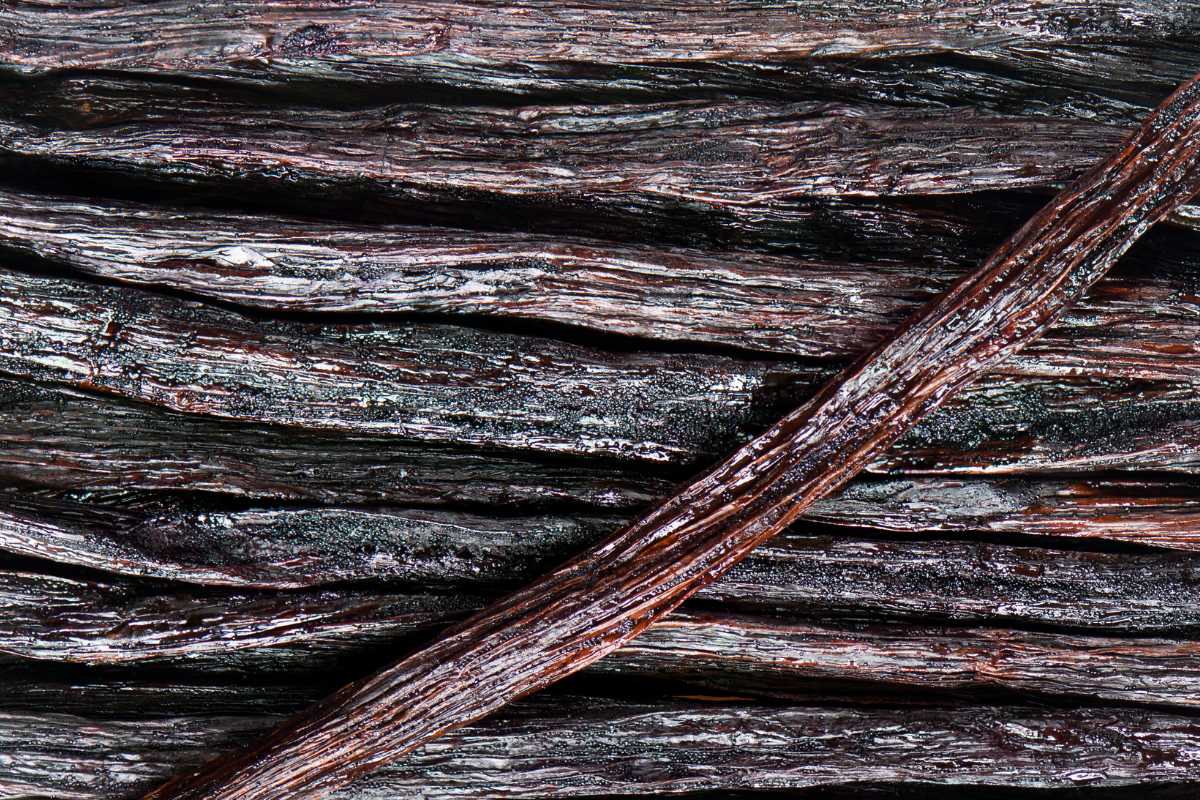 Extend Vanilla Bean Shelf Life: Storage Tips - Indonesian Vanilla Beans ...